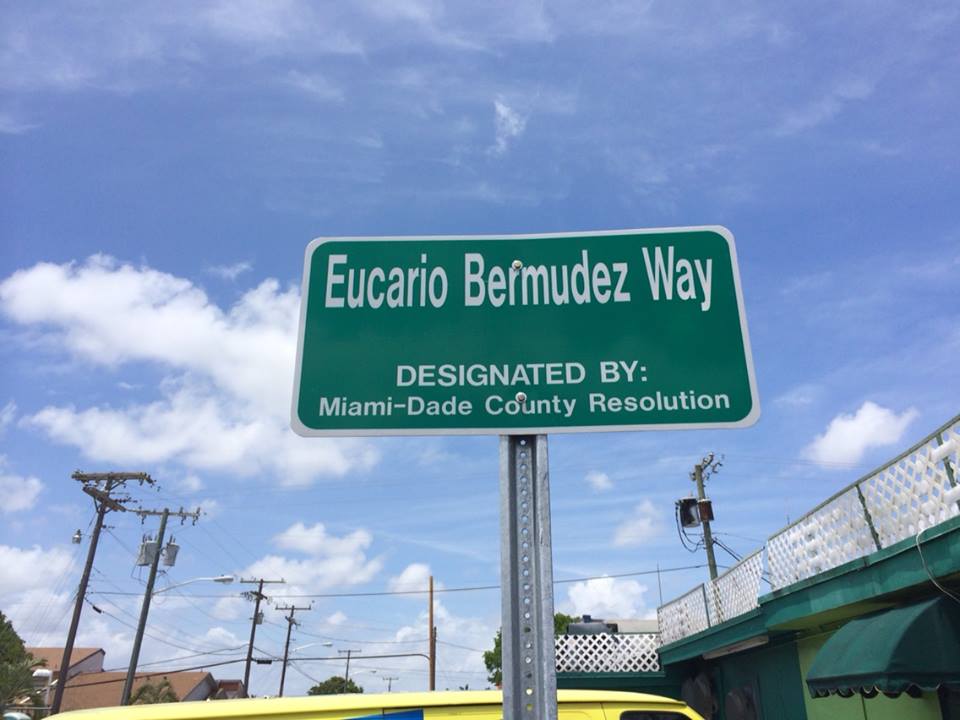 Recordado periodista, presentador y locutor colombiano Eucario Bermúdez ...